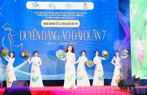 Gần 300 thí sinh tham gia hội thi Duyên dáng Áo dài Quận 7 Lần I