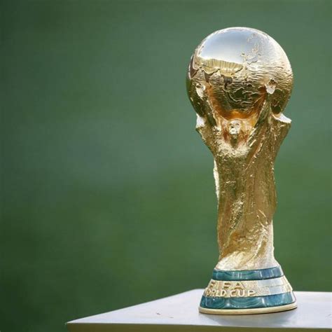 L Ukraine Rejoint L Espagne Et Le Portugal Pour Organiser La Coupe Du
