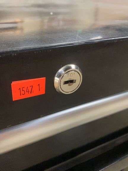 Husky 41 In W X 24 5 In D Standard Duty 16 Drawer Combination Rolling
