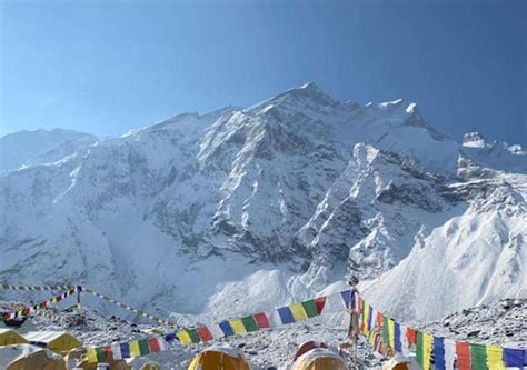 7 Gunung Paling Berbahaya Di Dunia Untuk Didaki Puluhan Nyawa Menjadi