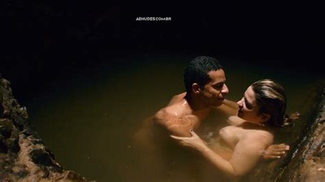 Fim do Mundo Série Veja Cenas de Nudez AENUDES
