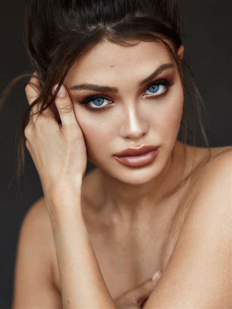 MOT Models Penelope Somper