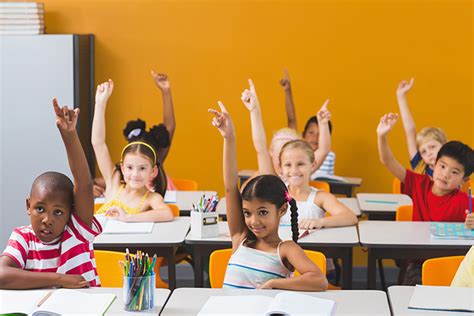 DEBEMOS LLEVAR LA DIVERSIDAD CULTURAL PARA LA CLASE