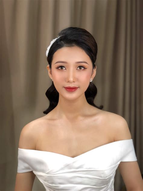 5 mẫu makeup tone tây giúp cô dâu sang trọng quyến rũ
