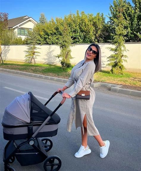 Diana Enache A Publicat Prima Imagine Cu Fiica Sa