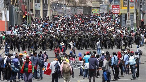 Unruhen in Peru Regierung bestätigt acht Tote bei Protesten