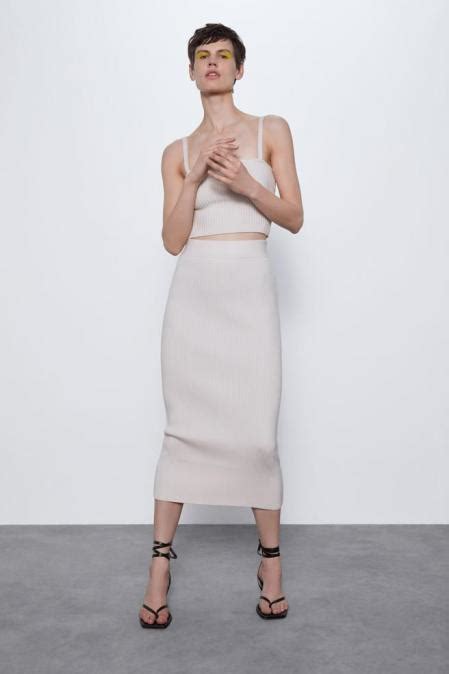Venta Faldas En Zara 2020 En Stock