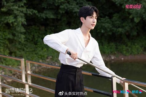 于朦胧温德瑞拉日记收官演绎温润霸总单良展现多面可塑性