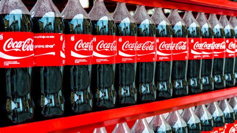Recicla Sampa Coca Cola lança garrafa universal retornável