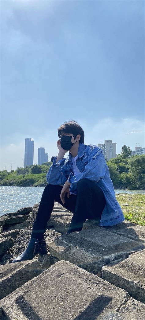 Enhypen Jake Sim Phone Wallpapers Lockscreen Unedited Full Body Body
