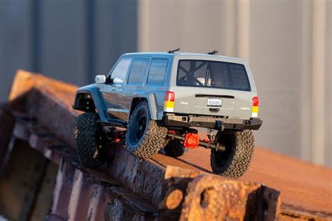 Axial SCX10 II Jeep Cherokee Scale Crawler Review Does It Live Up To