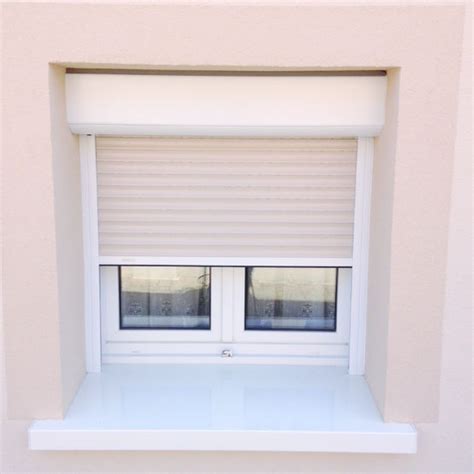 Système d appui de fenêtre en aluminium pour façade isolée DANI ALU