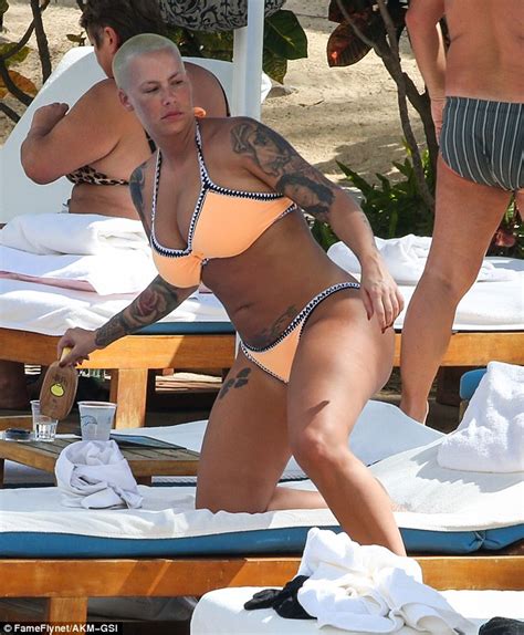 Entertainment Sports News Amber Rose Shows Off Her Curves In Bikini