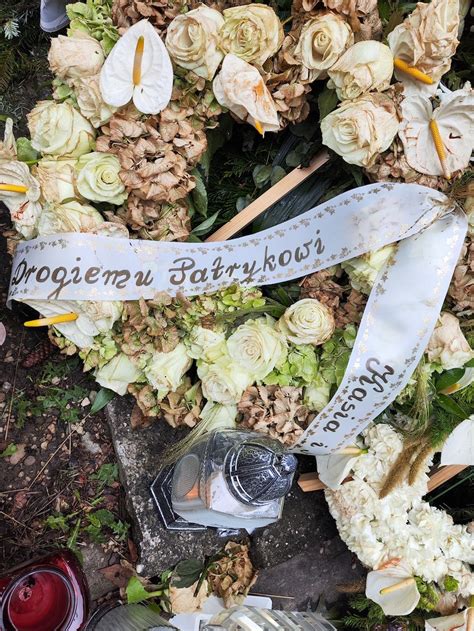 Grób Patryka Peretti tydzień po pogrzebie Jak wygląda Zdjęcia