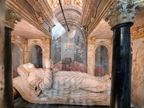 Inkijk En Uitzicht Oude Kerk Delft Bijbelenzo