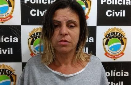 Depois de furtar bolsa em residência mulher é presa pela PM na Vila