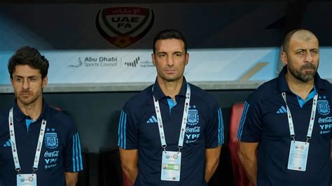 El emotivo gesto del cuerpo técnico de la Selección argentina con Pablo