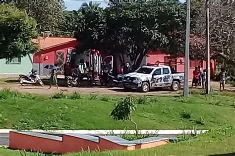 Homem é assassinado a facadas em briga na cidade de Água Branca