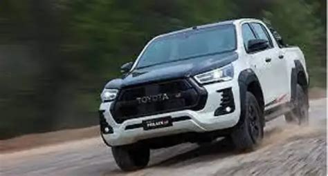 Así es la nueva Toyota Hilux GR Sport 2024 elyex