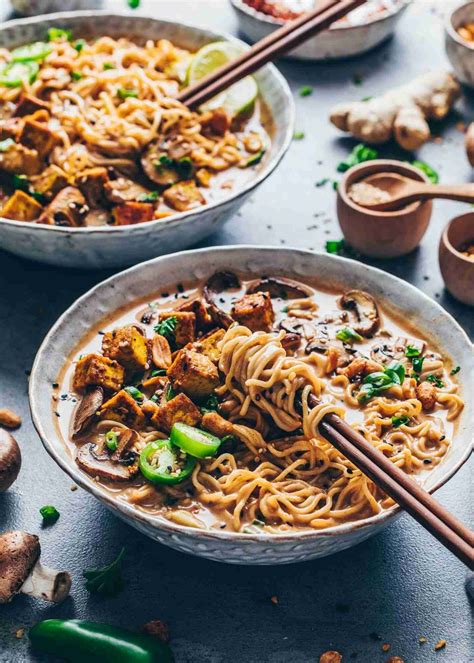 Thai Erdnuss Nudelsuppe Ramen Vegan Bianca Zapatka Rezepte