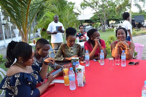 MATUKIO MICHUZI BLOG HAFLA YA UZINDUZI WA KITABU CHA SOTE TUNAWEZA