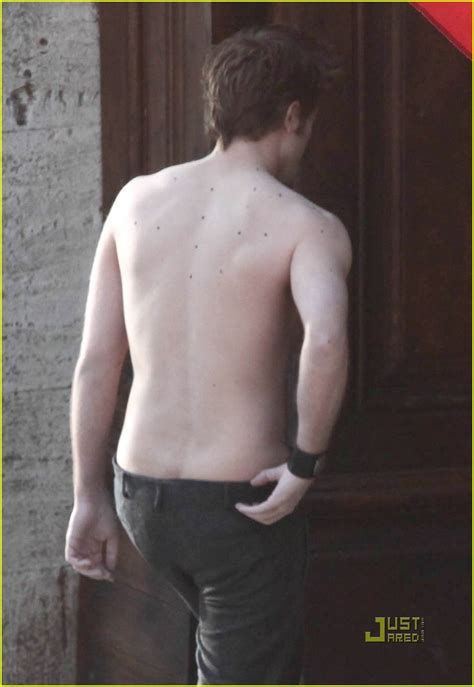 Robert Pattinson New Moon Shirtless Photo 1948891 Kristen