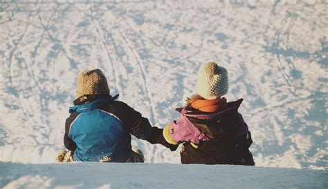 10 activités hivernales gratuites à faire en famille TPL Moms