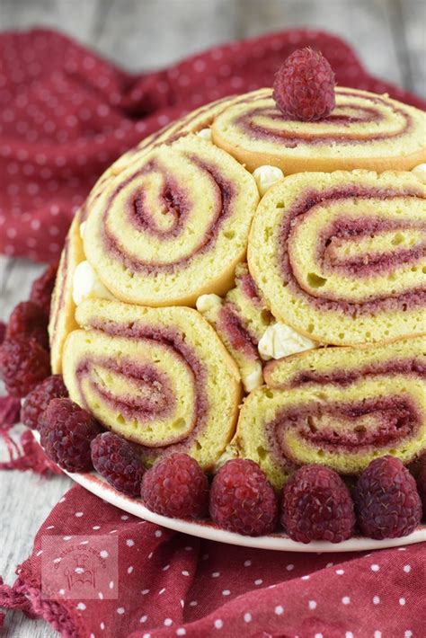 Tort Cupola Cu Crema De Vanilie Si Zmeura CAIETUL CU RETETE
