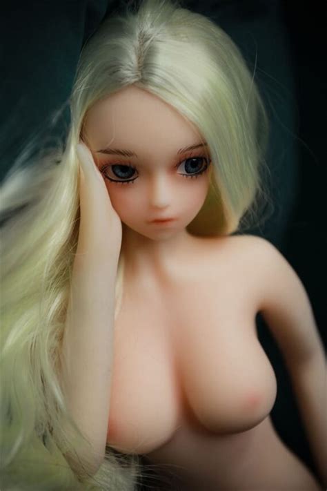 Jodie Williamson Mała lalka Amine o długości 1 stopy 9 60 cm NakeDoll