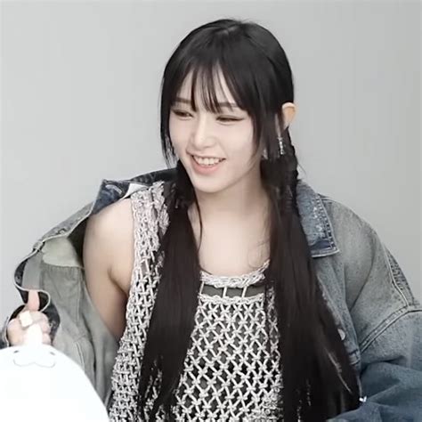 Choi Yena Pics On Twitter