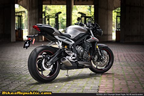 Tested Triumph Street Triple Rs Test Review Bikesrepublic