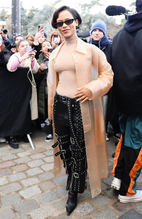 Noah Cyrus Wears Plunging Nipple Baring Gown With Chain Necklace At