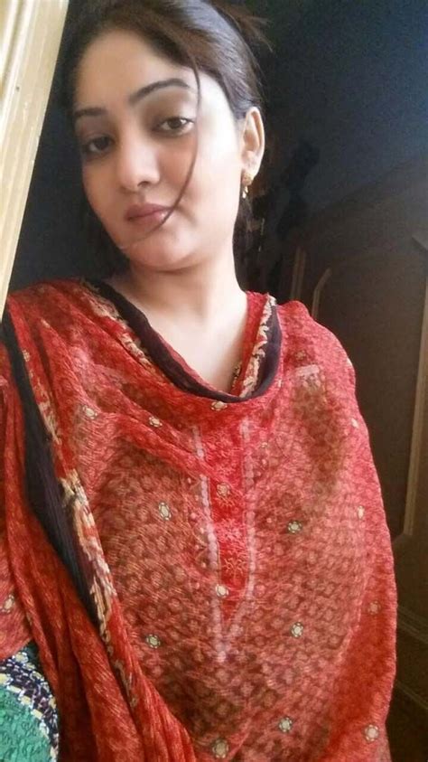 Cute Bhabhi Big Boobs 🔥🔥link In Comment 💦🔥🍑 Scrolller