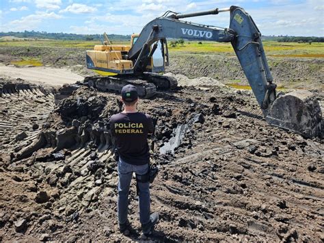 PF deflagra operação de combate a extração ilegal de areia Polícia