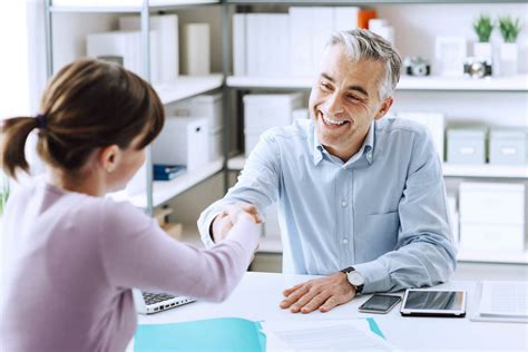 Cómo preparar tu entrevista de trabajo si tienes más de 50 años