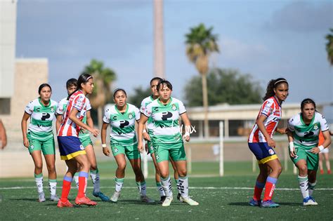 Santos Laguna vs Atlético de San Luis femenil sub 18 NZ67179 jpeg
