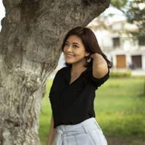 Stream Paola L Zaro Music Listen To Songs Albums Playlists For Free