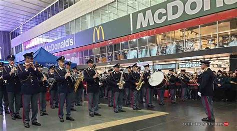 Roma Termini laugurio per le festività natalizie a Suon di Musica Con