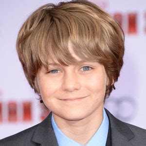 Ty Simpkins Hot Shirtless Photos Rather Than Sexy Hat Pics For 64 Of