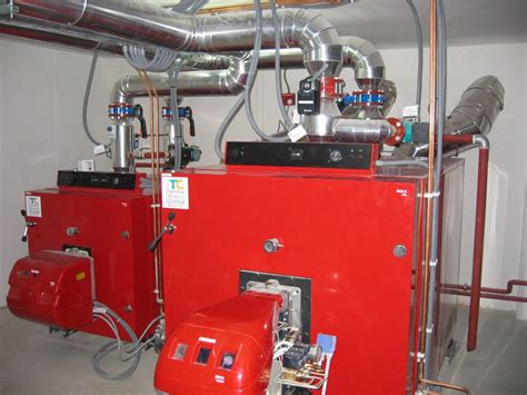 Instalación de calderas de Gasóleo para producción de calefacción y ACS
