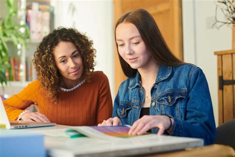 LA FIGURA DEL TUTOR PER IL DOCENTE NEO IMMESSO IN RUOLO