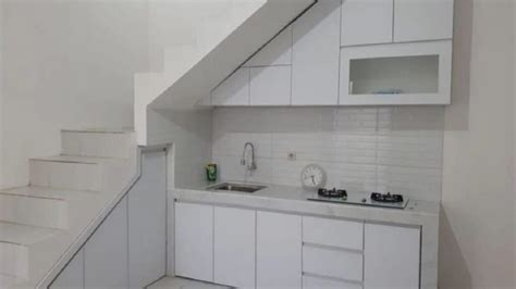 Kitchen Set Bawah Tangga Modern Desain Menarik Dan Nyaman