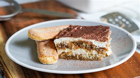 EASY TIRAMISU RECIPE WITHOUT EGGS ITALIAN TIRAMISU YouTube
