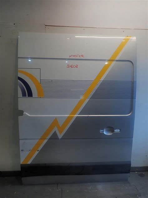 Drzwi prawe przesuwne MASTER III MOVANO B 2010 za 1200 zł z