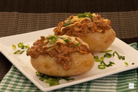 Batata recheada 11 receitas que você precisa provar Guia da Cozinha
