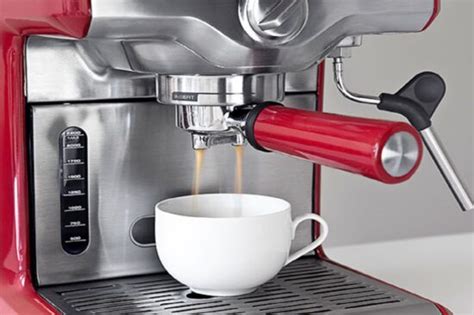 Guía para descalcificar tu cafetera Delonghi Magnifica Evo en 5 simples