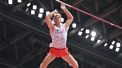 Tokio 2020 Piotr Lisek awansował do finału skoku o tyczce Eurosport