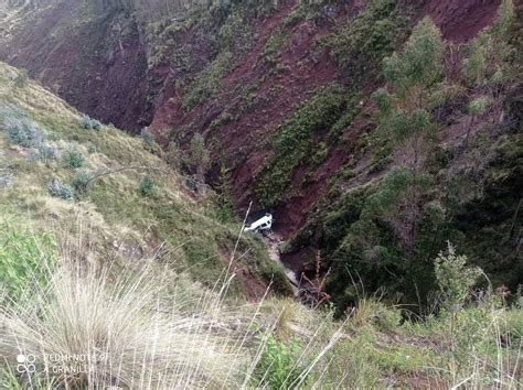 Cusco Vuelco de miniván deja un muerto y cinco heridos La Razón