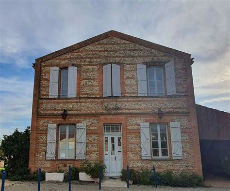 Lhistoire De L Cole De Montbrun Montbrun Lauragais