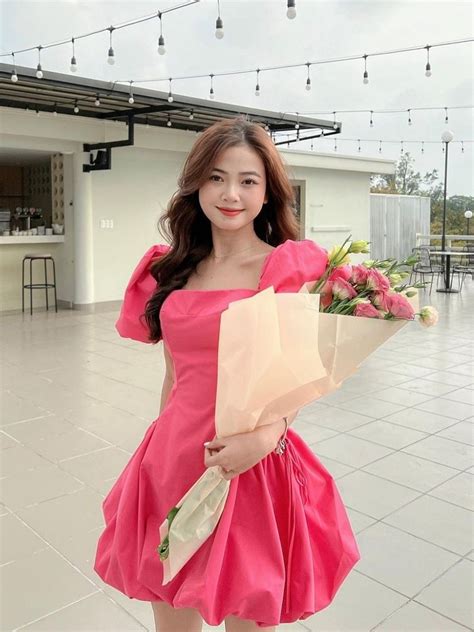 Ghim của Cherry Blossoms017 trên business Nữ thần Dễ thương Dép